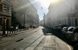 33 signs it's too boiling hot in Vienna right now - Vienna Würstelstand