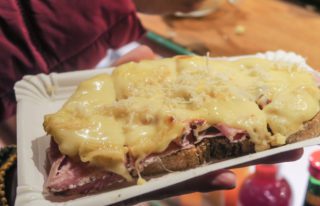 The foodie’s guide to Vienna’s Christmas markets - Vienna Würstelstand