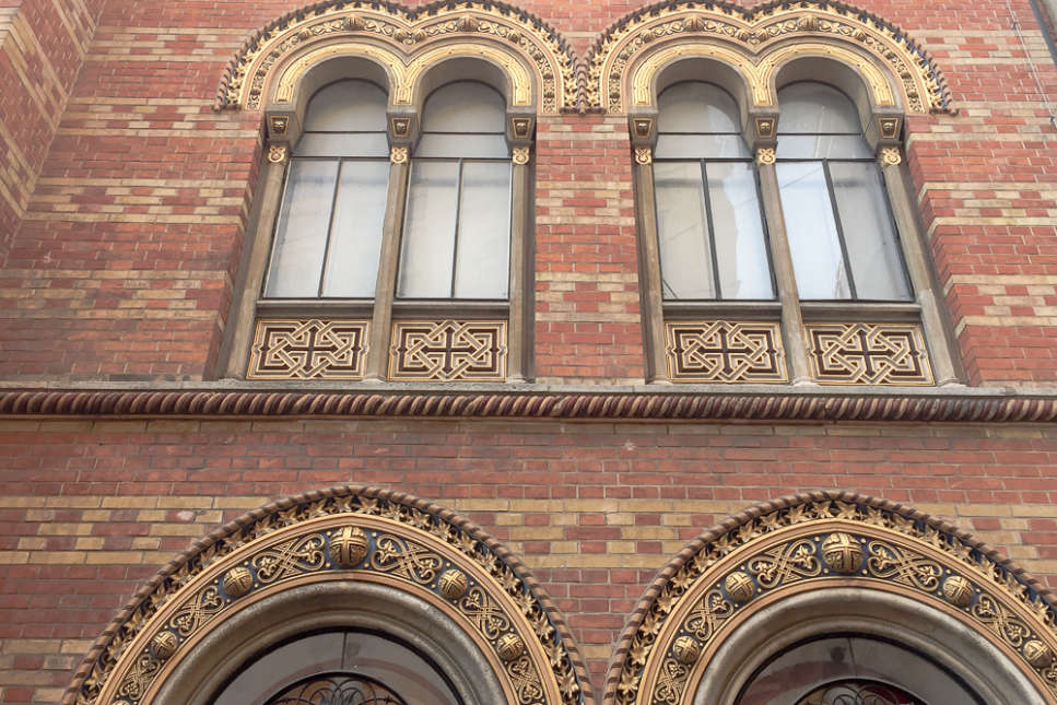 Sixteen warm photographs of Vienna's rare red brick buildings