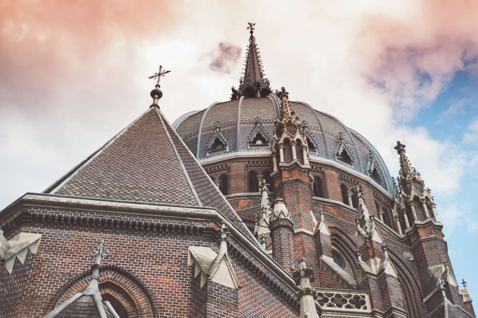 Sixteen warm photographs of Vienna's rare red brick buildings