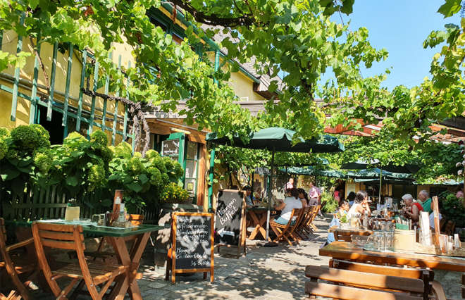 9 reasons why entering a Viennese Heuriger is like entering a whole ...