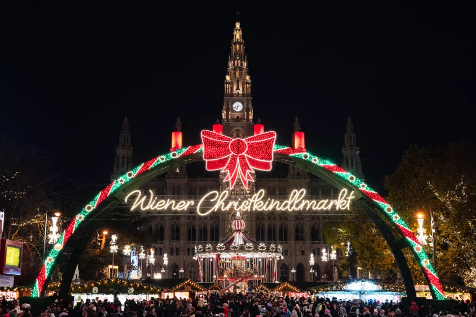The foodie’s guide to Vienna’s Christmas markets - Vienna Würstelstand