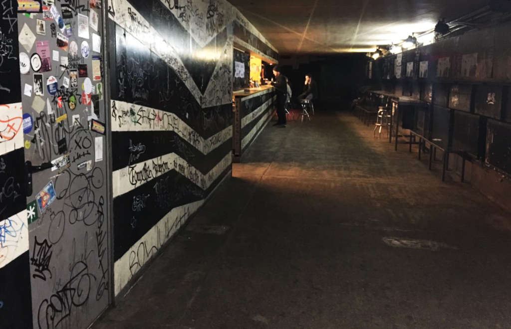 fluc + fluc_wanne – Vienna's grungy dive bars - Vienna Würstelstand