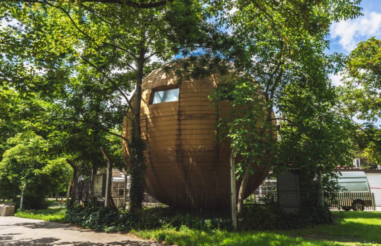 The craziest buildings in Vienna that will make you think 'are they ...