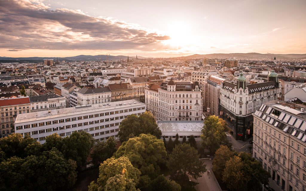 Spectacular sunset photos from Vienna’s rooftop bars where you can ...
