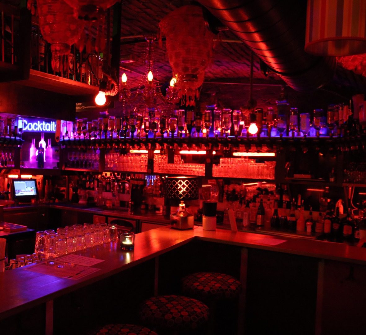 6 ways to learn German in Vienna - Vienna Würstelstand